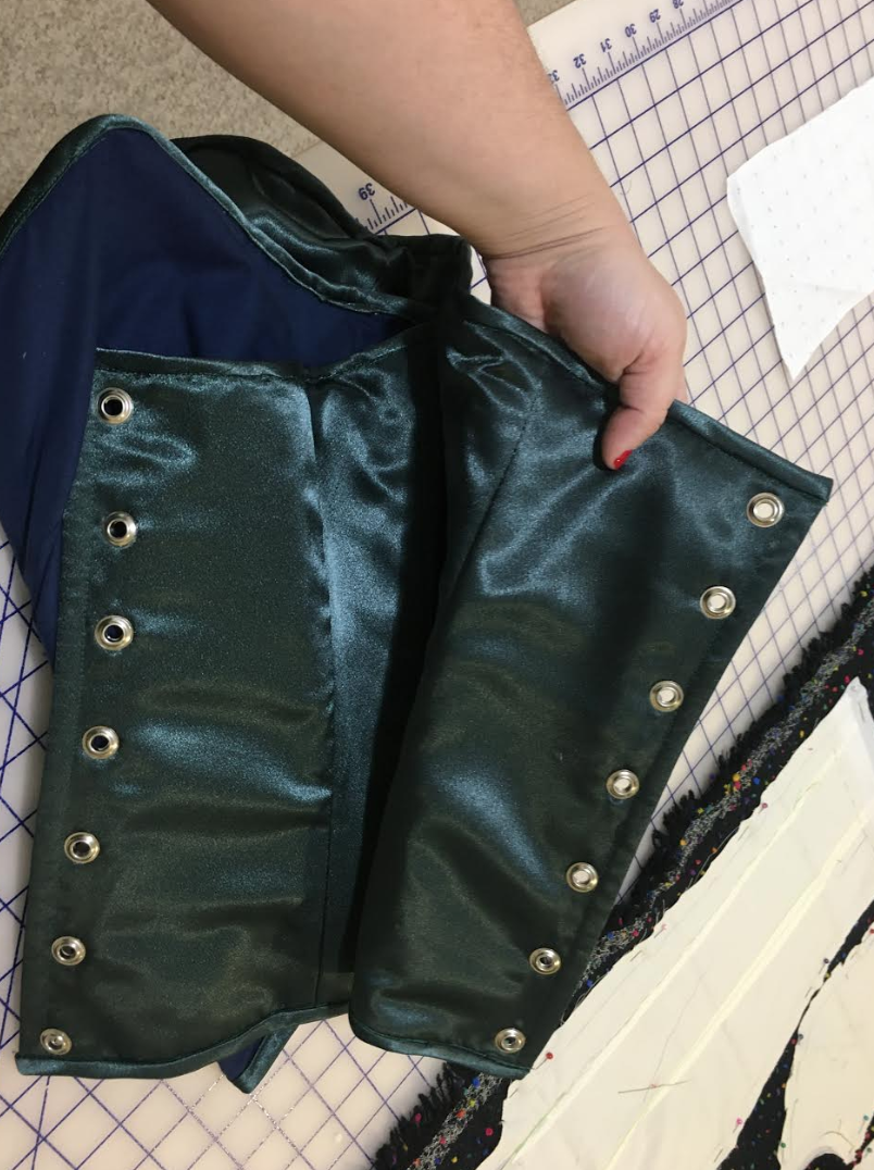 How to Sew a Plus Size Corset | Sew with Me! - The Huntswoman
