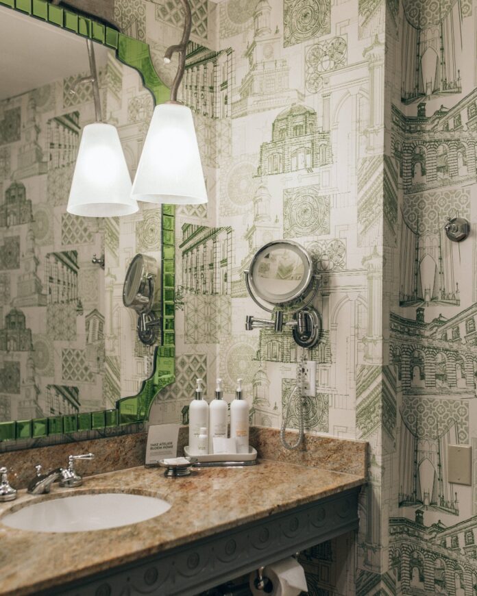 Travel Blogger Review: Hotel Monaco Portland | Kimpton Hotels - The ...
