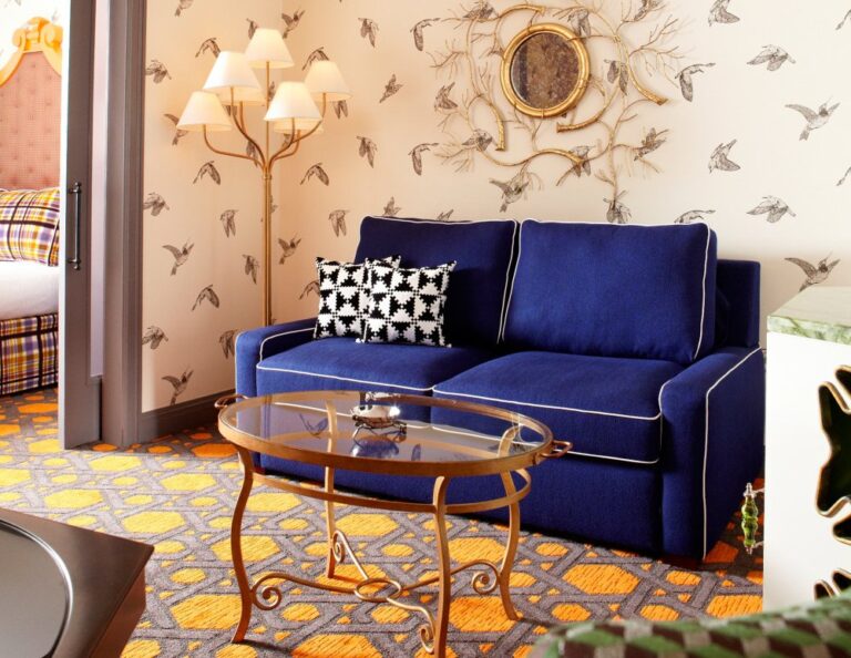 Travel Blogger Review: Hotel Monaco Portland | Kimpton Hotels - The ...