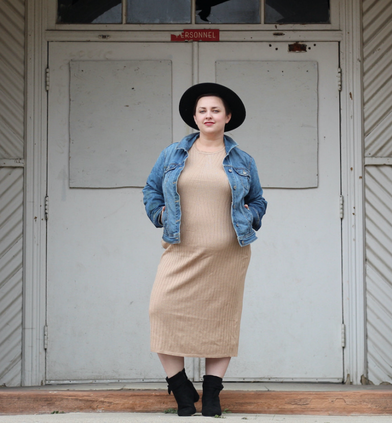 Plus Size Neutral Curvy Outfit - Plus Size Model | Plus Size Look book ...