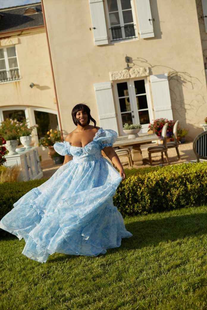 31+ Plus Size Cottagecore Outfits - Where to Shop - The Huntswoman