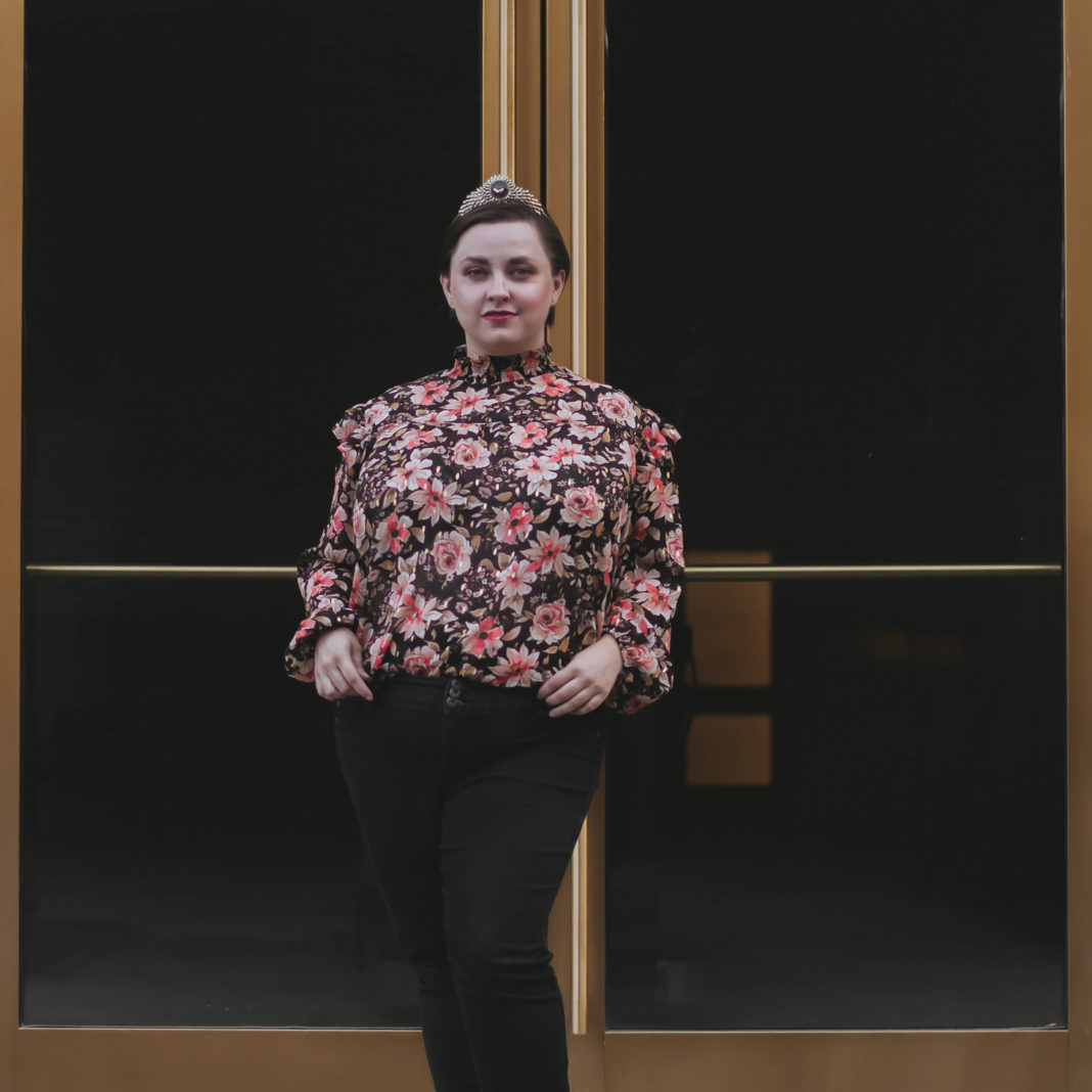 Casual Tiara Outfit: The New Everyday Hair Accessory - The Huntswoman