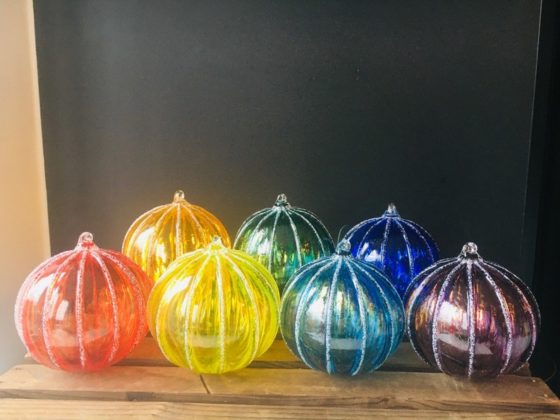 27+ Fun LGBT Christmas Tree Ornaments || Rainbow Pride Holiday Decor ...