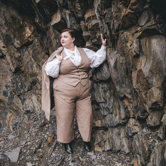 Fall Plus Size 3 Piece Suit With A Vest Photoshoot And My Review Eloquii Suiting The Huntswoman