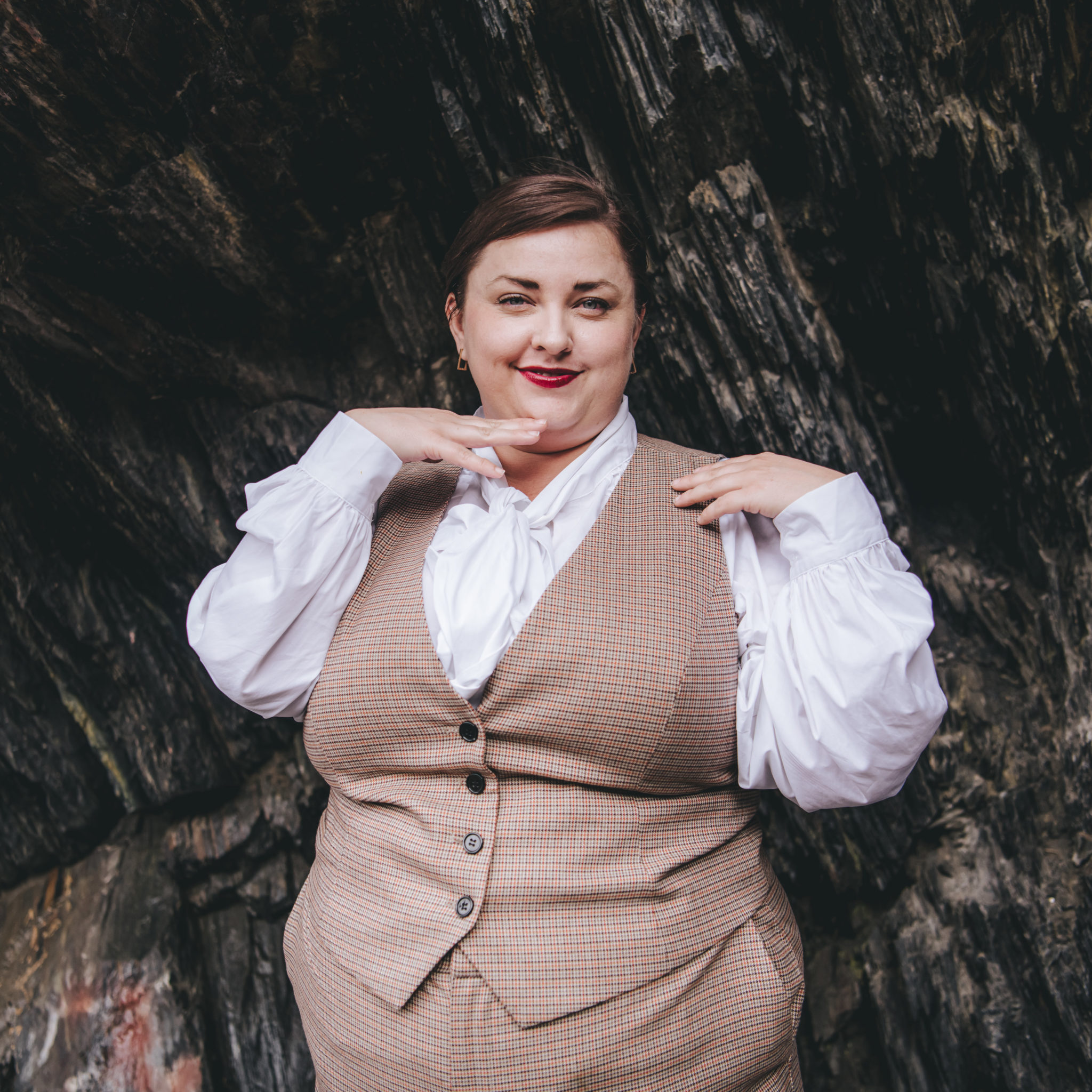 Fall Plus Size 3 Piece Suit With A Vest Photoshoot And My Review Eloquii Suiting The Huntswoman