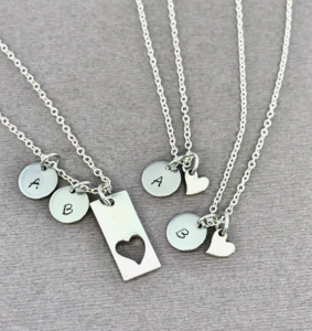 48+ BEST & Most FUN Throuple Gifts | Gifts for Triads & Polyamory ...