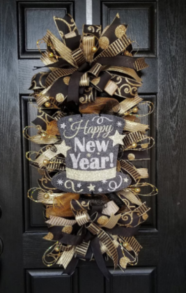 31 BEST January Front Door Wreaths in 2023 - The Huntswoman